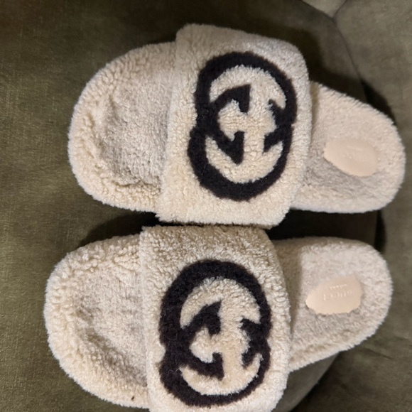 Gucci | Shoes | Gucci Beige And Black Fuzzy Sandals | Poshmark
